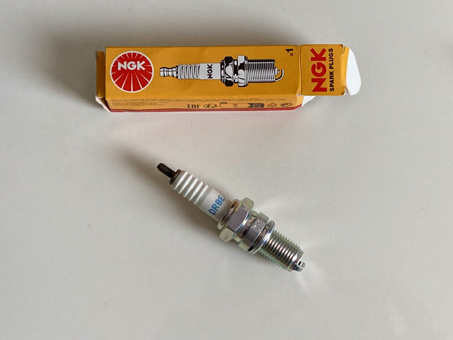 【メンテナンス初心者向け】グラストラッカー250のプラグ交換手順を徹底解説！ | Bocchi the Biker's Life 気まぐれバイク旅